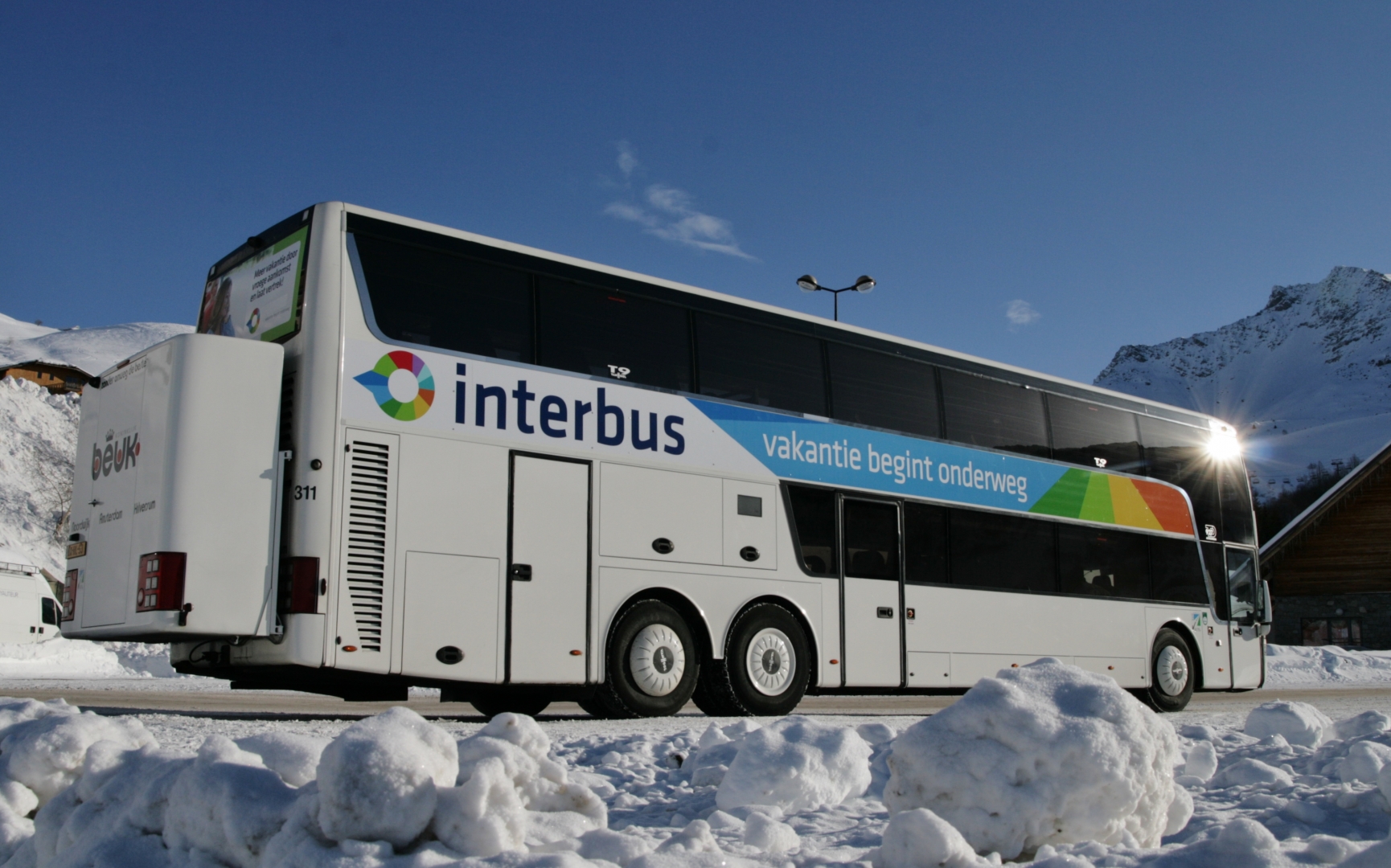 Touringcars | Pendelreizen | Koninklijke Beuk